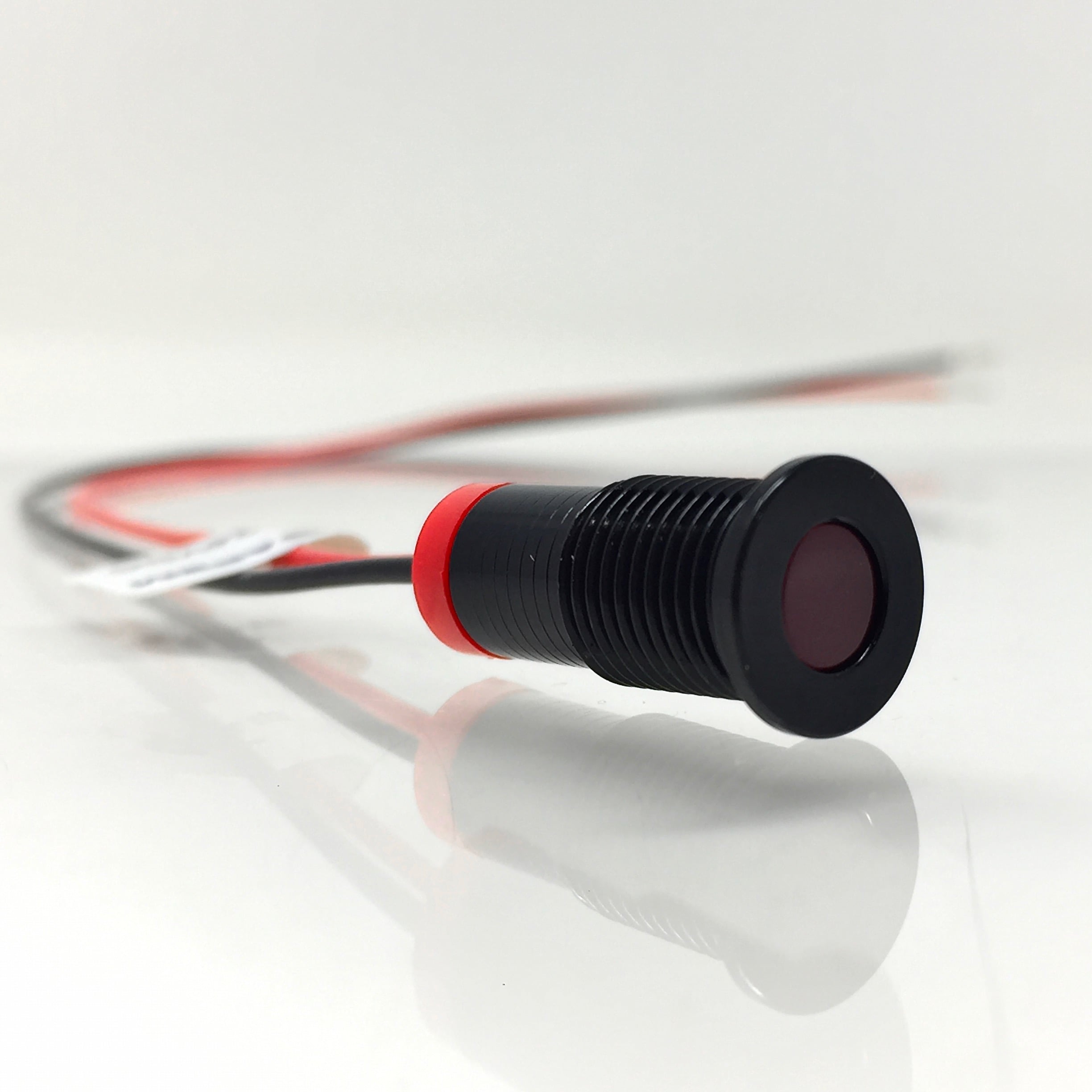 Q8F7BXXR24E Apem 8MM LED | Hawk Electronics