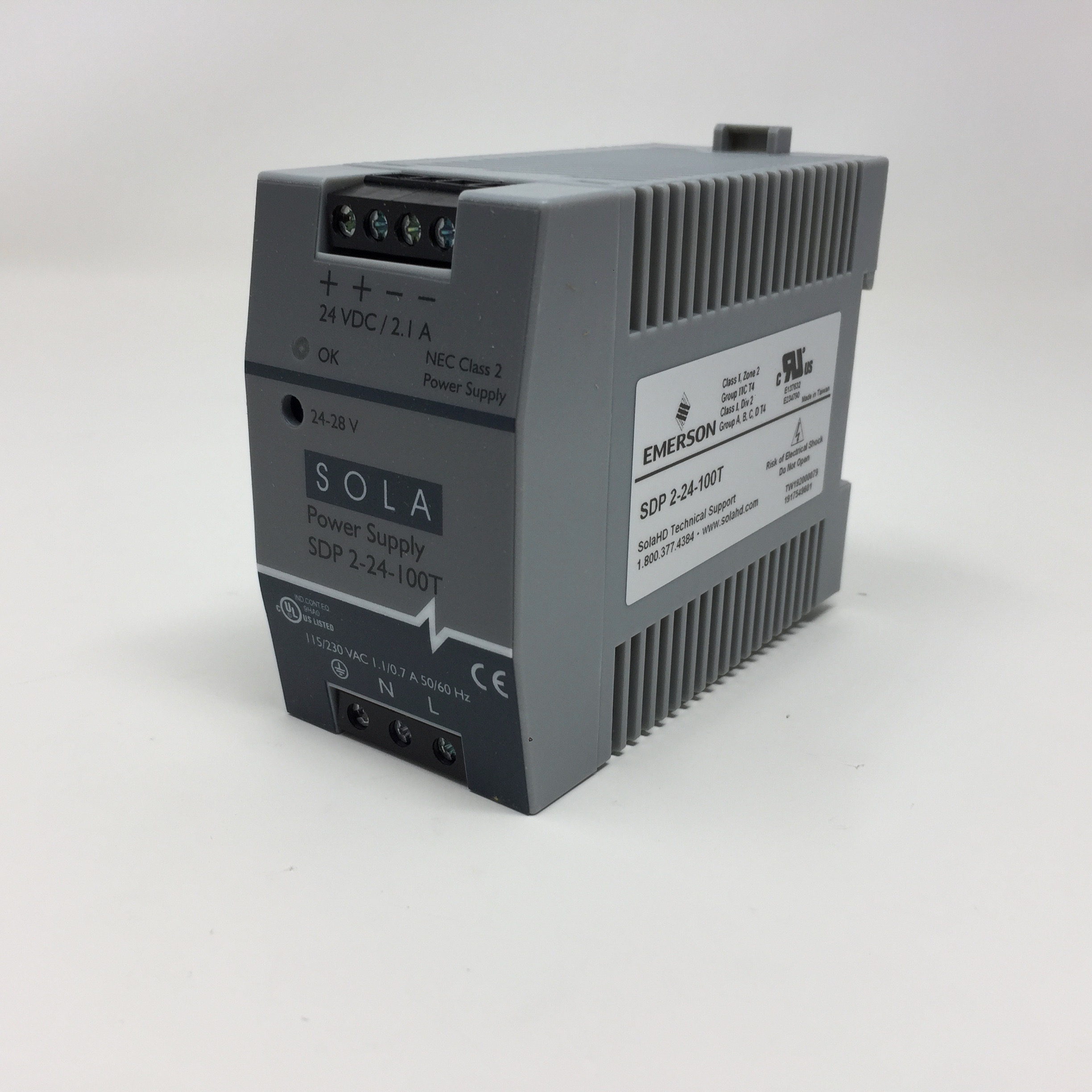 SDP224100T Sola HD Din Rail | Hawk Electronics